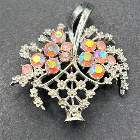 Coro | Jewelry | Vintage Coro Rhinestone Basket Brooch | Poshmark